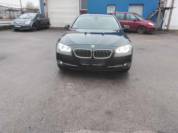 Melns BMW 520 2011 Šauļi, ar dzinēja tilpumu 2.00 L un nobraukumu 251 tūkst. km par 5900 €, foto 1 vietnē AUTOMOTO.COM.LV