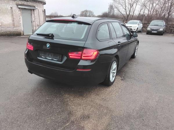 Melns BMW 520 2011 Šauļi, ar dzinēja tilpumu 2.00 L un nobraukumu 251 tūkst. km par 5900 €, foto 5 vietnē AUTOMOTO.COM.LV