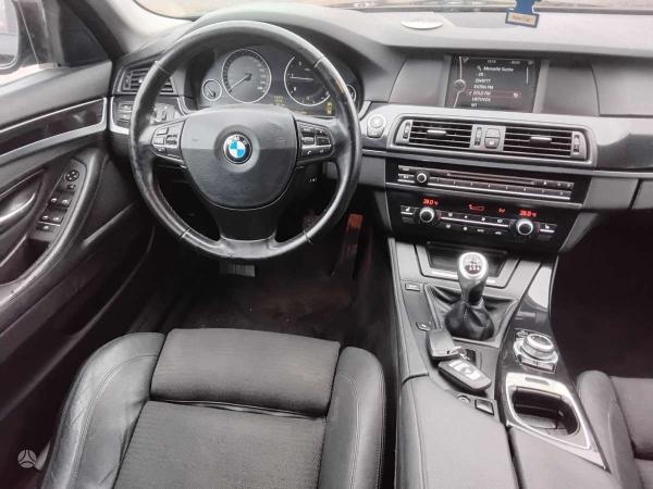 Melns BMW 520 2011 Šauļi, ar dzinēja tilpumu 2.00 L un nobraukumu 251 tūkst. km par 5900 €, foto 10 vietnē AUTOMOTO.COM.LV
