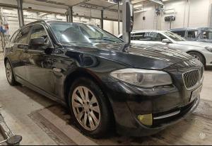 Melns BMW 520 2011 Kauņa, ar dzinēja tilpumu 0.00 L un nobraukumu 400 tūkst. km par 4990 €, foto  vietnē AUTOMOTO.COM.LV