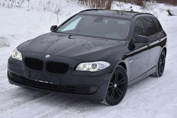 Melns BMW 520 2011 Viļņa, ar dzinēja tilpumu 2.00 L un nobraukumu 294 tūkst. km par 7999 €, foto 1 vietnē AUTOMOTO.COM.LV