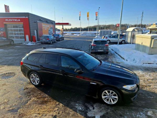 Black BMW 520 2011 in Vilnius, with an engine capacity of 2.00 L and mileage of 311 thousand km for 7199 €, photo 1 on AUTOMOTO.COM.LV