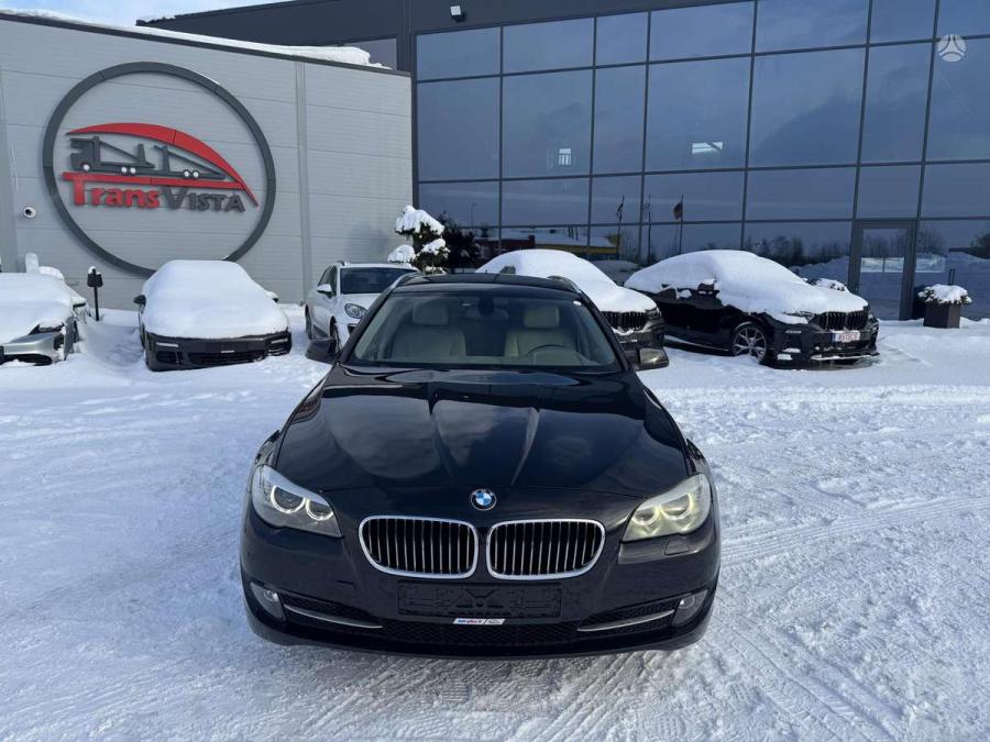 Melns BMW 520 2011 Telšiai, ar dzinēja tilpumu 2.00 L un nobraukumu 275 tūkst. km par 7300 €, foto 1 vietnē AUTOMOTO.COM.LV