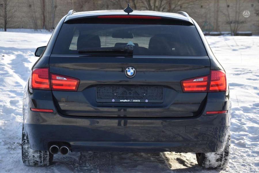 Melns BMW 520 2011 Viļņa, ar dzinēja tilpumu 2.00 L un nobraukumu 294 tūkst. km par 7999 €, foto 3 vietnē AUTOMOTO.COM.LV