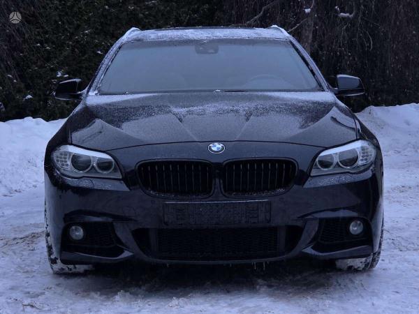 Black BMW 520 2011 in Kaunas, with an engine capacity of 2.00 L and mileage of 300 thousand km for 7999 €, photo 5 on AUTOMOTO.COM.LV