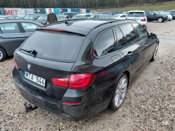 Black BMW 520 2011 in Vilnius, with an engine capacity of 2.00 L and mileage of 395 thousand km for 8000 €, photo 5 on AUTOMOTO.COM.LV