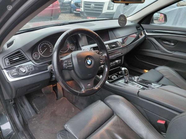 Black BMW 520 2011 in Vilnius, with an engine capacity of 2.00 L and mileage of 395 thousand km for 8000 €, photo 6 on AUTOMOTO.COM.LV