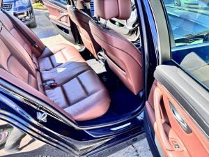 Black BMW 520 2011 in Vilnius, with an engine capacity of 2.00 L and mileage of 277 thousand km for 7999 €, photo 10 on AUTOMOTO.COM.LV