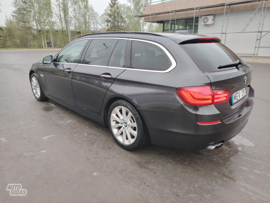 Melns BMW 520 2011 Naujoji Akmenė, ar dzinēja tilpumu 2.00 L un nobraukumu 270 tūkst. km par 6999 €, foto 7 vietnē AUTOMOTO.COM.LV