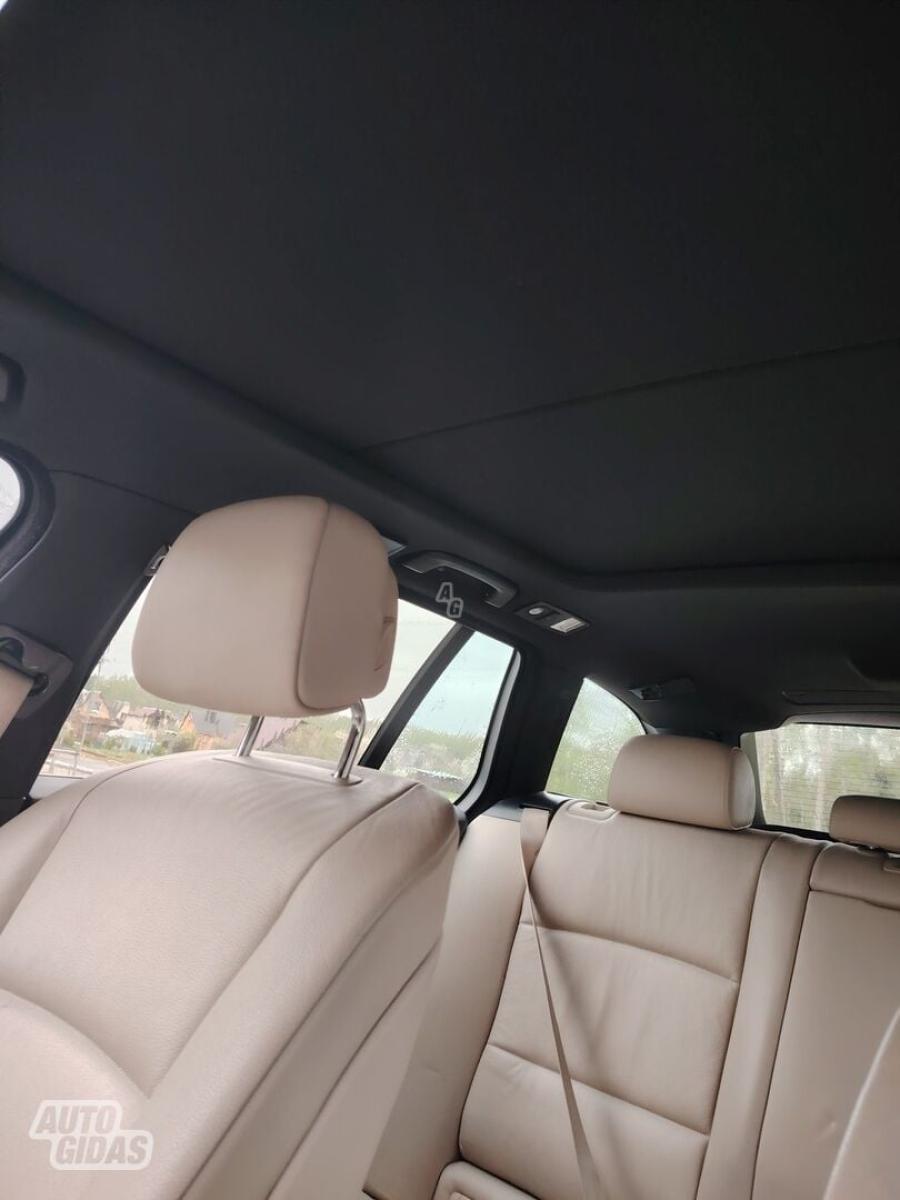 Melns BMW 520 2011 Naujoji Akmenė, ar dzinēja tilpumu 2.00 L un nobraukumu 270 tūkst. km par 6999 €, foto 11 vietnē AUTOMOTO.COM.LV