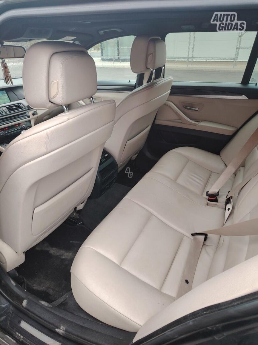 Melns BMW 520 2011 Naujoji Akmenė, ar dzinēja tilpumu 2.00 L un nobraukumu 270 tūkst. km par 6999 €, foto 15 vietnē AUTOMOTO.COM.LV