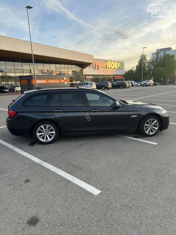 Melns BMW 520 2011 Šauļi, ar dzinēja tilpumu 2.00 L un nobraukumu 218 tūkst. km par 7750 €, foto 5 vietnē AUTOMOTO.COM.LV
