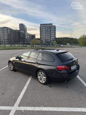 Melns BMW 520 2011 Šauļi, ar dzinēja tilpumu 2.00 L un nobraukumu 218 tūkst. km par 7750 €, foto 7 vietnē AUTOMOTO.COM.LV