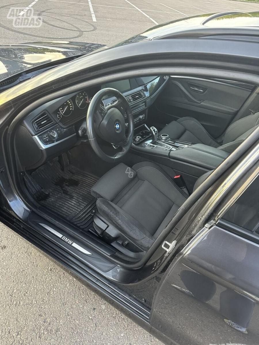 Melns BMW 520 2011 Šauļi, ar dzinēja tilpumu 2.00 L un nobraukumu 218 tūkst. km par 7750 €, foto 10 vietnē AUTOMOTO.COM.LV