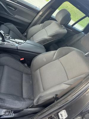 Melns BMW 520 2011 Šauļi, ar dzinēja tilpumu 2.00 L un nobraukumu 218 tūkst. km par 7750 €, foto 13 vietnē AUTOMOTO.COM.LV