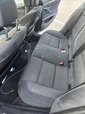 Melns BMW 520 2011 Šauļi, ar dzinēja tilpumu 2.00 L un nobraukumu 218 tūkst. km par 7750 €, foto 16 vietnē AUTOMOTO.COM.LV