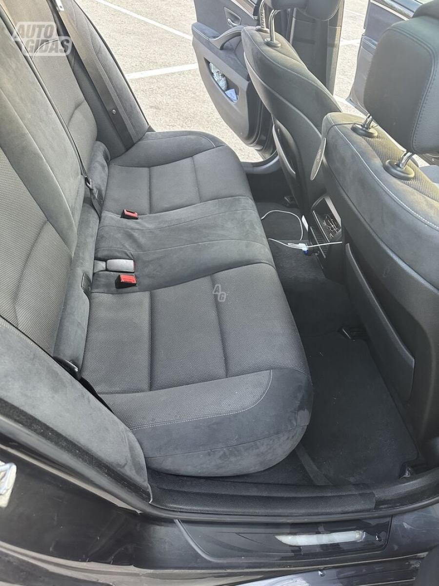 Melns BMW 520 2011 Šauļi, ar dzinēja tilpumu 2.00 L un nobraukumu 218 tūkst. km par 7750 €, foto 17 vietnē AUTOMOTO.COM.LV