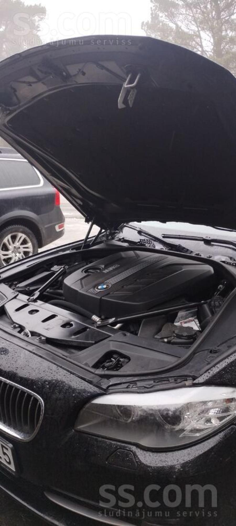 Black BMW 520 2011 in Talsi, with an engine capacity of 2.00 L and mileage of 268 thousand km for 8300 €, photo 6 on AUTOMOTO.COM.LV