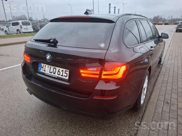 Melns BMW 520 2011 Liepāja, ar dzinēja tilpumu 2.00 L un nobraukumu 268 tūkst. km par 7400 €, foto 4 vietnē AUTOMOTO.COM.LV