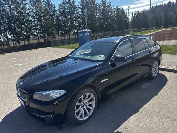 Black BMW 520 2011 in Saldus, with an engine capacity of 2.00 L and mileage of 291 thousand km for 8500 €, photo 3 on AUTOMOTO.COM.LV