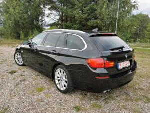 Melns BMW 520 2011 Kuldīga, ar dzinēja tilpumu 2.00 L un nobraukumu 271 tūkst. km par 10400 €, foto 5 vietnē AUTOMOTO.COM.LV