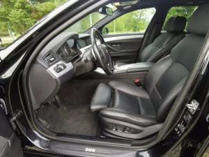 Melns BMW 520 2011 Kuldīga, ar dzinēja tilpumu 2.00 L un nobraukumu 271 tūkst. km par 10400 €, foto 8 vietnē AUTOMOTO.COM.LV