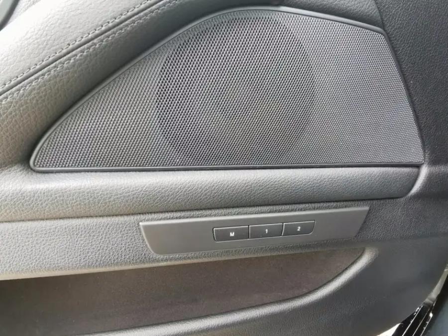 Melns BMW 520 2011 Kuldīga, ar dzinēja tilpumu 2.00 L un nobraukumu 271 tūkst. km par 10400 €, foto 16 vietnē AUTOMOTO.COM.LV