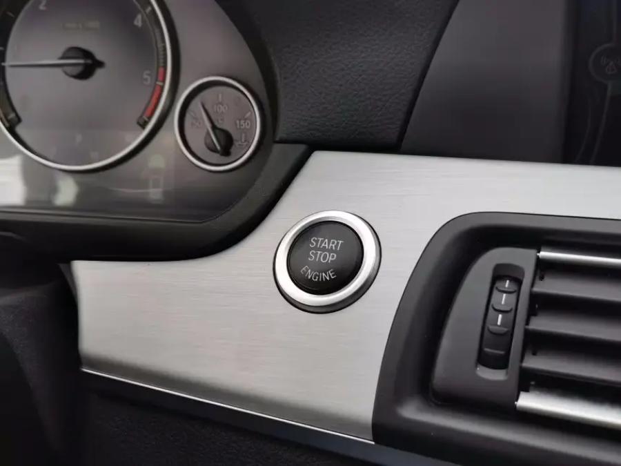 Melns BMW 520 2011 Kuldīga, ar dzinēja tilpumu 2.00 L un nobraukumu 271 tūkst. km par 10400 €, foto 18 vietnē AUTOMOTO.COM.LV