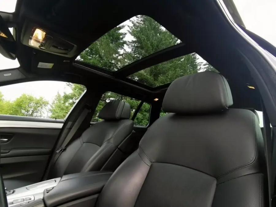 Melns BMW 520 2011 Kuldīga, ar dzinēja tilpumu 2.00 L un nobraukumu 271 tūkst. km par 10400 €, foto 19 vietnē AUTOMOTO.COM.LV