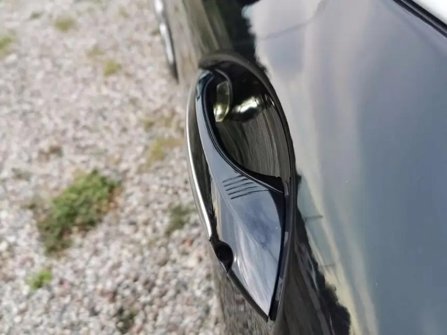 Melns BMW 520 2011 Kuldīga, ar dzinēja tilpumu 2.00 L un nobraukumu 271 tūkst. km par 10400 €, foto 27 vietnē AUTOMOTO.COM.LV