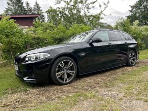 Melns BMW 520 2011 Rīga, ar dzinēja tilpumu 2.00 L un nobraukumu 285 tūkst. km par 11500 €, foto 26 vietnē AUTOMOTO.COM.LV