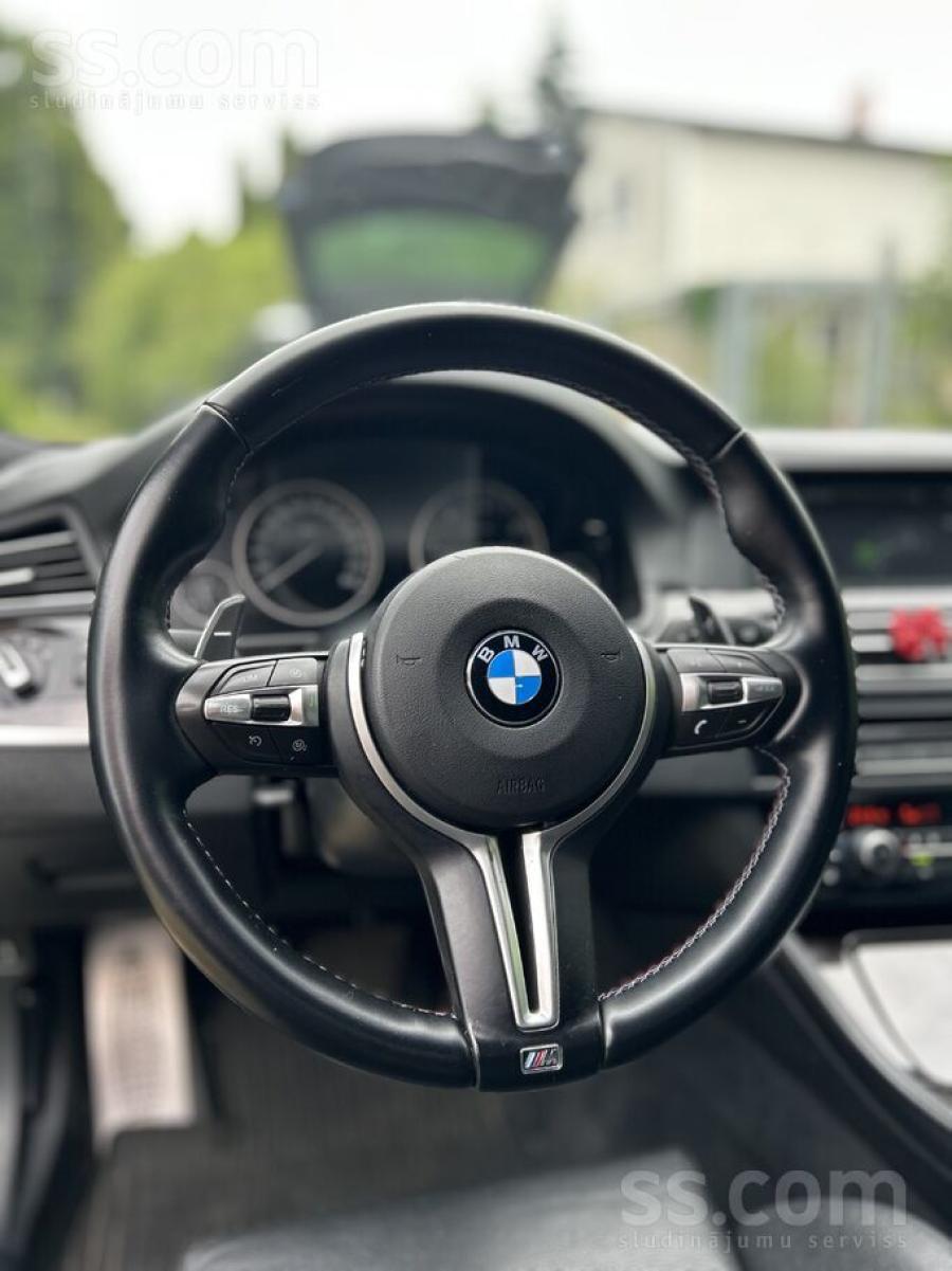 Melns BMW 520 2011 Rīga, ar dzinēja tilpumu 2.00 L un nobraukumu 285 tūkst. km par 11500 €, foto 31 vietnē AUTOMOTO.COM.LV