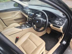 Black BMW 520 2011 in Silute, with an engine capacity of 2.00 L and mileage of 419 thousand km for 3500 €, photo 8 on AUTOMOTO.COM.LV