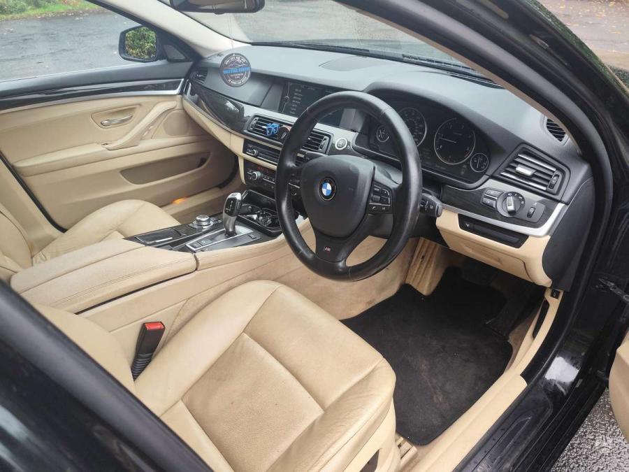 Black BMW 520 2011 in Silute, with an engine capacity of 2.00 L and mileage of 419 thousand km for 3500 €, photo 8 on AUTOMOTO.COM.LV