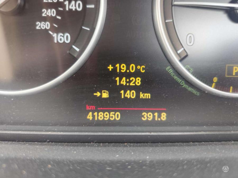 Black BMW 520 2011 in Silute, with an engine capacity of 2.00 L and mileage of 419 thousand km for 3500 €, photo 11 on AUTOMOTO.COM.LV
