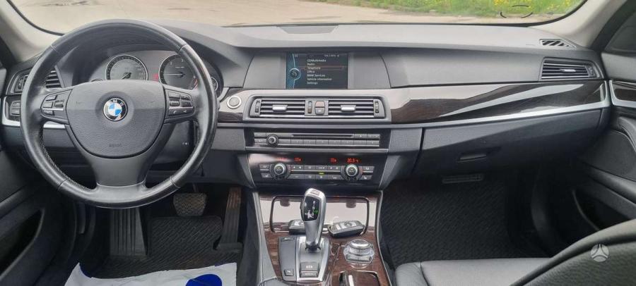 Black BMW 520 2011 in Siauliai, with an engine capacity of 2.00 L and mileage of 295 thousand km for 5999 €, photo 13 on AUTOMOTO.COM.LV