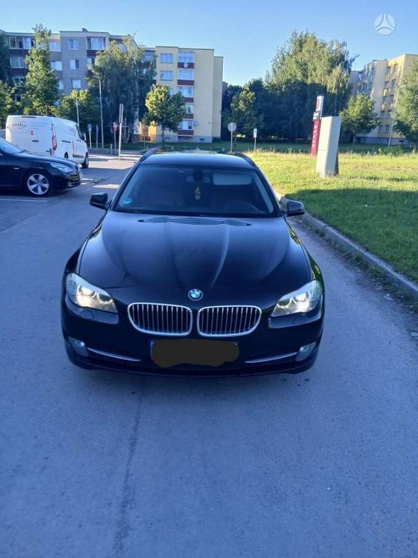 Черный БМВ 520 2011 в Паневежис, объемом двигателя 2.00 л и пробегом 255 тыс. км за 7800 €, фото 1 на AUTOMOTO.COM.LV