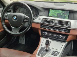 Black BMW 520 2011 in Vilnius, with an engine capacity of 2.00 L and mileage of 266 thousand km for 7999 €, photo 10 on AUTOMOTO.COM.LV