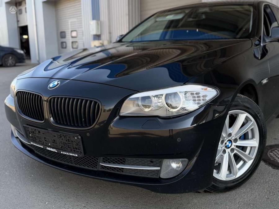 Melns BMW 520 2011 Kretinga, ar dzinēja tilpumu 2.00 L un nobraukumu 352 tūkst. km par 7999 €, foto 5 vietnē AUTOMOTO.COM.LV