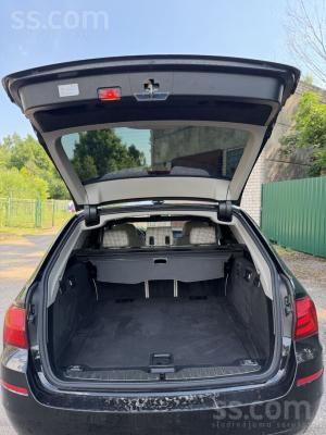 Melns BMW 520 2011 Daugavpils, ar dzinēja tilpumu 2.00 L un nobraukumu 308 tūkst. km par 7800 €, foto 9 vietnē AUTOMOTO.COM.LV