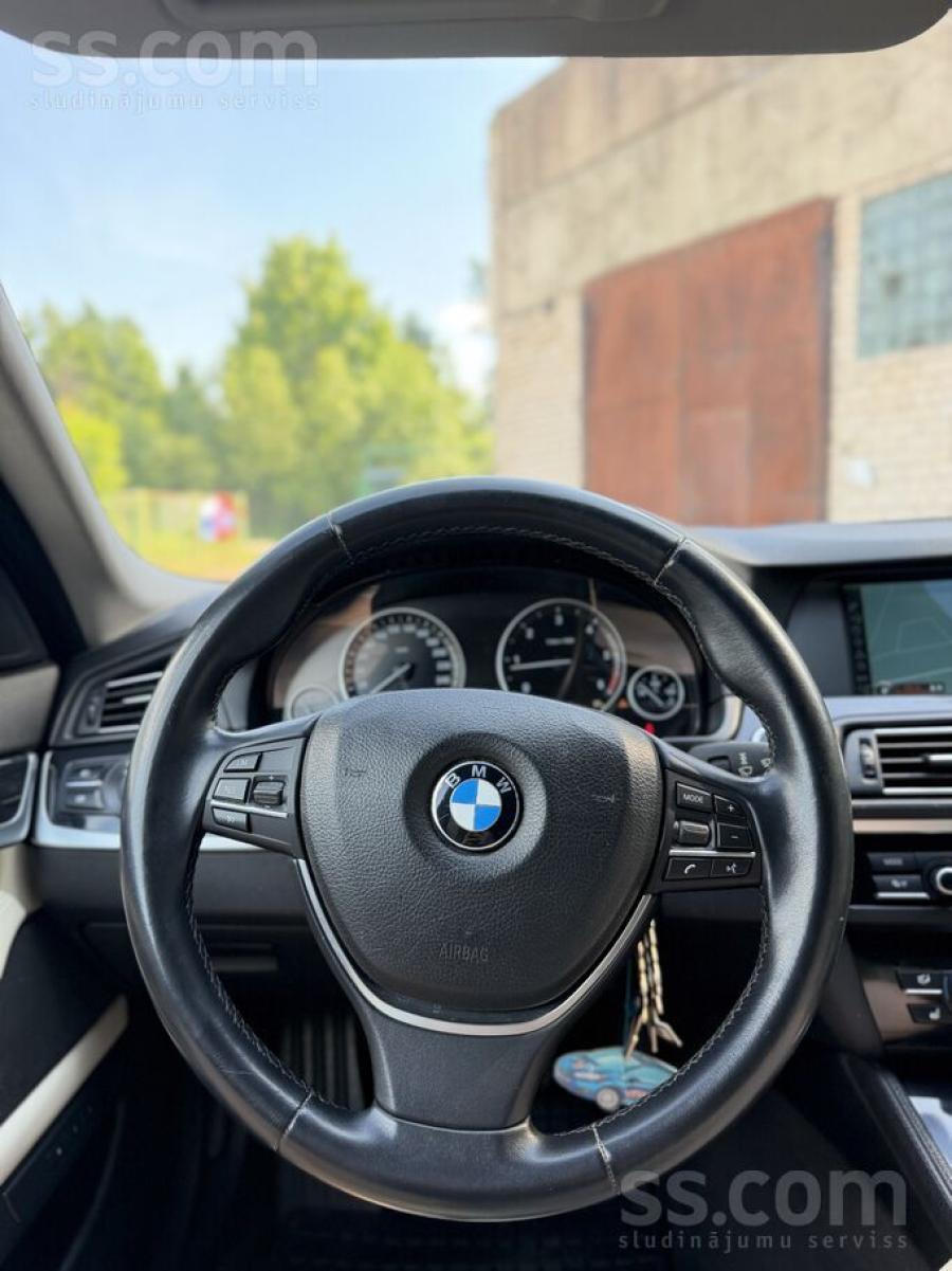 Melns BMW 520 2011 Daugavpils, ar dzinēja tilpumu 2.00 L un nobraukumu 308 tūkst. km par 7800 €, foto 19 vietnē AUTOMOTO.COM.LV
