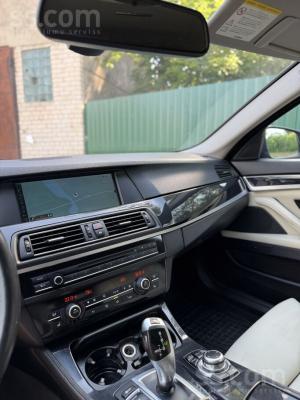 Melns BMW 520 2011 Daugavpils, ar dzinēja tilpumu 2.00 L un nobraukumu 308 tūkst. km par 7800 €, foto 20 vietnē AUTOMOTO.COM.LV