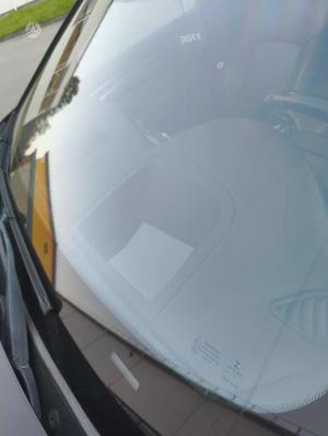 Black BMW 520 2011 in Kaunas, with an engine capacity of 2.00 L and mileage of 326 thousand km for 11000 €, photo 14 on AUTOMOTO.COM.LV