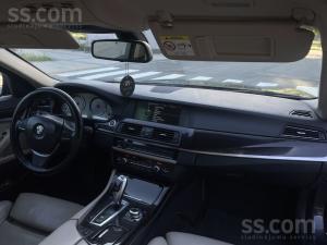 Melns BMW 520 2011 Rīga, ar dzinēja tilpumu 2.00 L un nobraukumu 285 tūkst. km par 6990 €, foto 10 vietnē AUTOMOTO.COM.LV