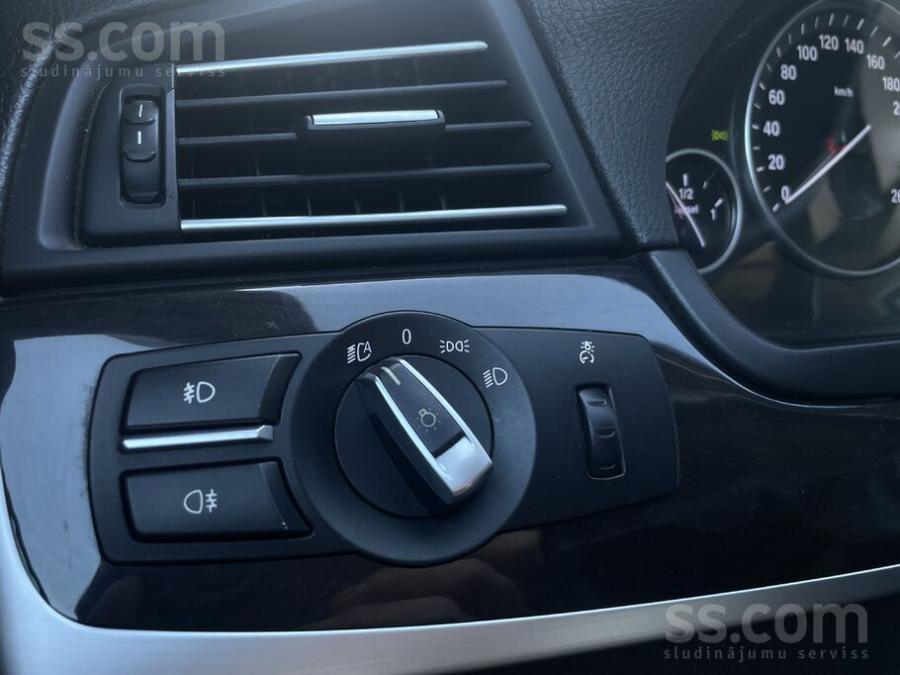 Melns BMW 520 2011 Rīga, ar dzinēja tilpumu 2.00 L un nobraukumu 285 tūkst. km par 6990 €, foto 15 vietnē AUTOMOTO.COM.LV