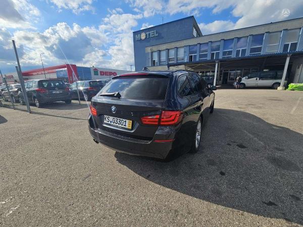 Black BMW 520 2011 in Kaunas, with an engine capacity of 2.00 L and mileage of 299 thousand km for 8350 €, photo 10 on AUTOMOTO.COM.LV