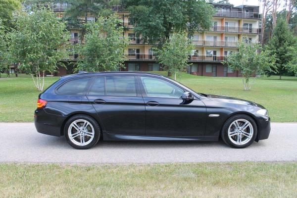 Black BMW 520 2011 in Birstonas, with an engine capacity of 2.00 L and mileage of 273 thousand km for 7450 €, photo 2 on AUTOMOTO.COM.LV