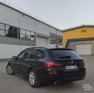 Melns BMW 520 2011 Kauņa, ar dzinēja tilpumu 2.00 L un nobraukumu 326 tūkst. km par 11000 €, foto 6 vietnē AUTOMOTO.COM.LV