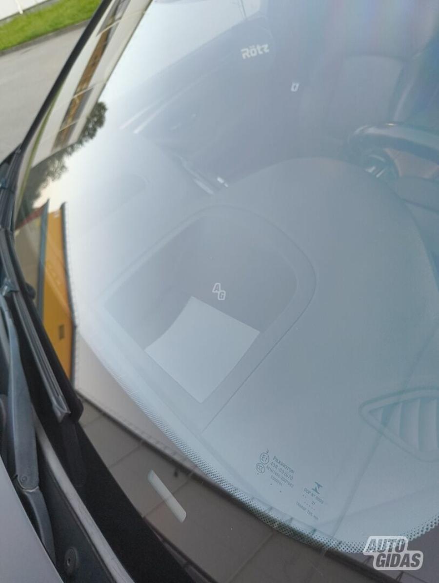 Melns BMW 520 2011 Kauņa, ar dzinēja tilpumu 2.00 L un nobraukumu 326 tūkst. km par 11000 €, foto 17 vietnē AUTOMOTO.COM.LV