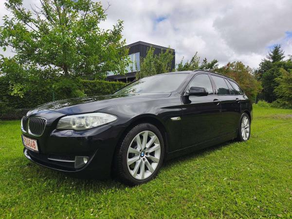 Black BMW 520 2011 in Kaunas, with an engine capacity of 2.00 L and mileage of 283 thousand km for 8000 €, photo 1 on AUTOMOTO.COM.LV